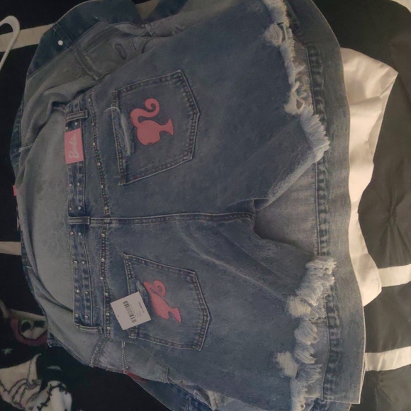 Forever 21 X Barbie | Jackets & Coats | Forever 2 X Barbie Jacket Vest ...